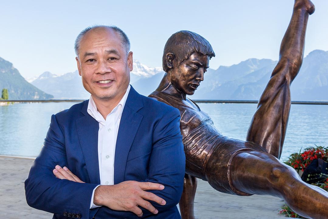 Li Ning statue - Montreux Riviera