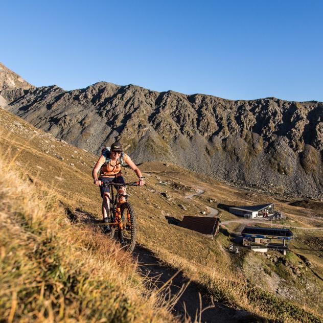 E-bike / St-Luc-Chandolin (parcours rouge) | Val d’Anniviers Tourism – Valais Switzerland