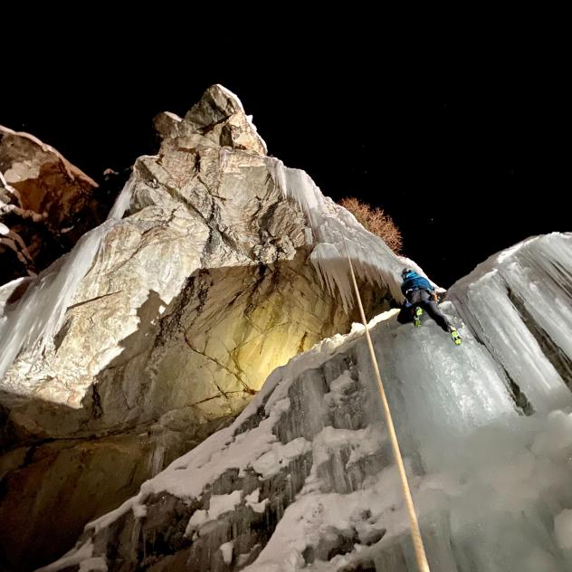 Introduction to nighttime ice climbing | Val d’Anniviers Tourism ...