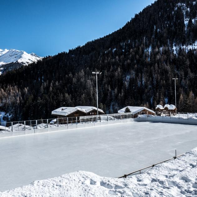 Grimentz Natural ice skating rink | Val d’Anniviers Tourism – Valais ...