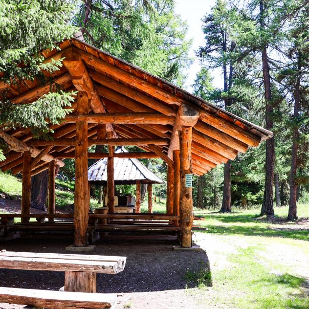 Couvert Le Darbellec | Val d’Anniviers Tourism – Valais Switzerland